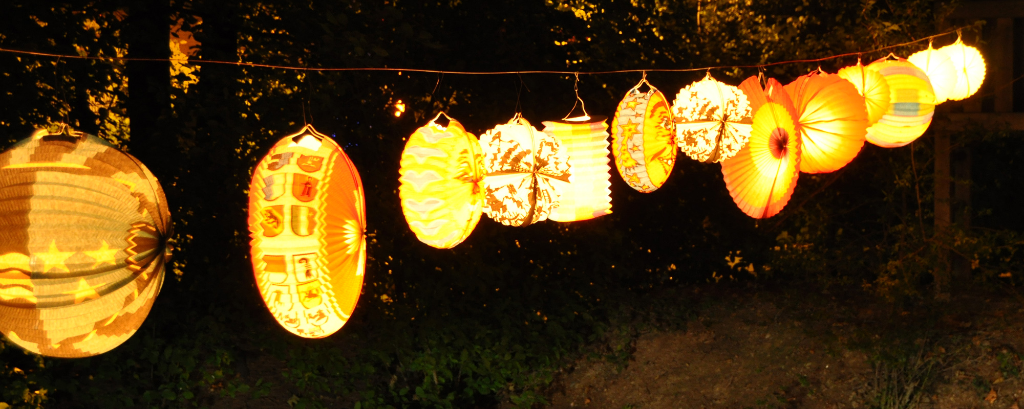Place aux lampions dans votre jardin